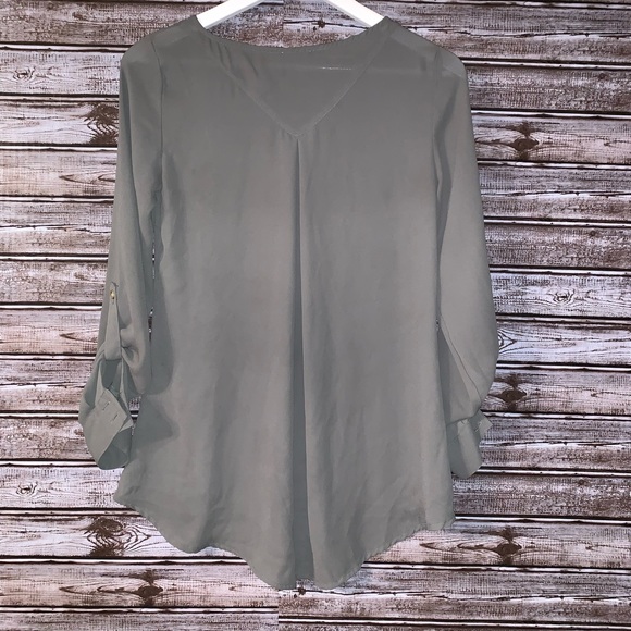 The Limited | Tops | Keyhole Blouse | Poshmark
